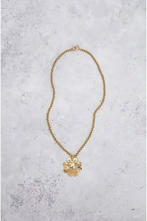 Chanel 1995 Cc Clover Necklace