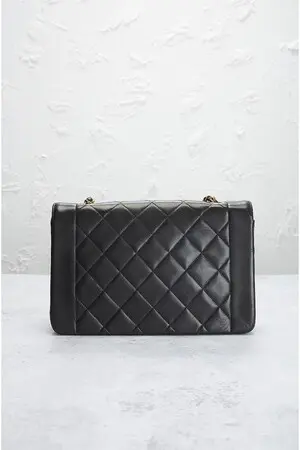 Chanel Lambskin Diana Flap Bag - Black