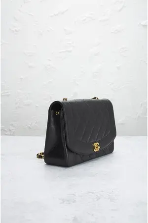 Chanel Lambskin Diana Flap Bag - Black