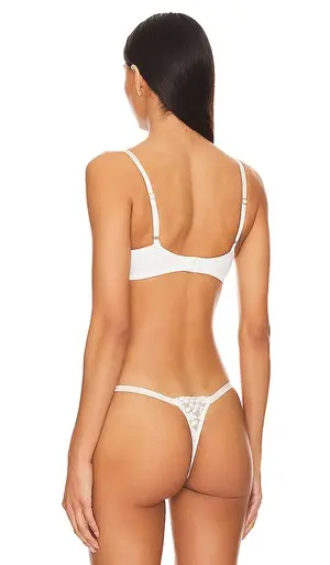 Natori Plush Romance Balconette Bra In Ivory - Light