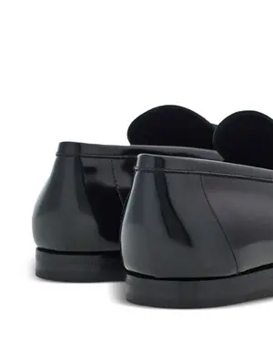 FERRAGAMO Gancini Buckle Leather Loafers - Black