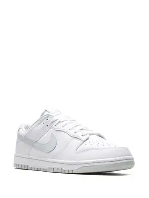 Nike Dunk Low Retro Sneakers - White