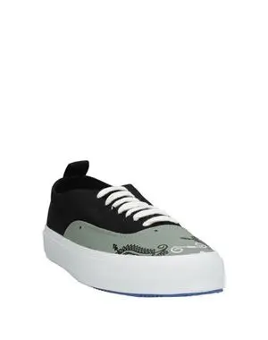MARCELO BURLON COUNTY OF MILAN Low-top Sneakers