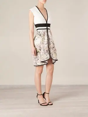 Giambattista Valli Sleeveless Dress With Ruffle Skirt - White