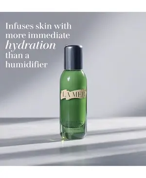 La Mer The Revitalizing Hydrating Face Serum