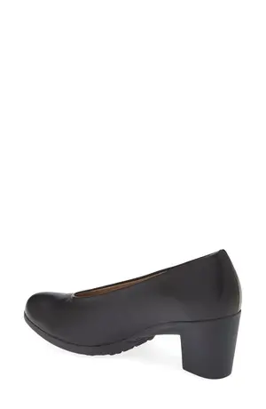 WONDERS Leather Pumps - Black Leather