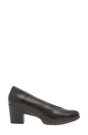 WONDERS Leather Pumps - Black Leather
