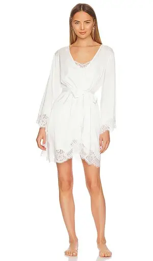 HOMEBODII Sian Short Lace Robe - White