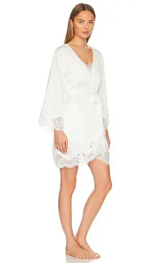 HOMEBODII Sian Short Lace Robe