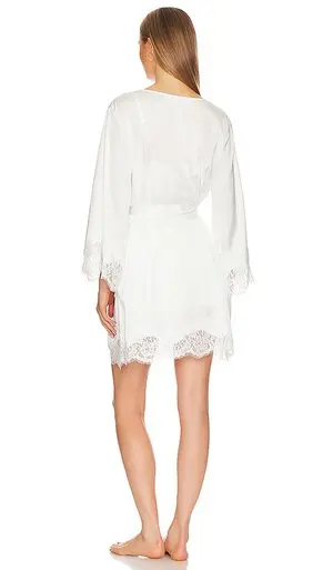 HOMEBODII Sian Short Lace Robe