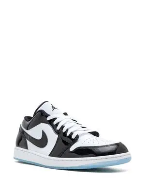 JORDAN 1 Low Se Sneakers - White