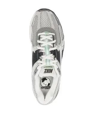 Nike Vomero Sneakers - Grey