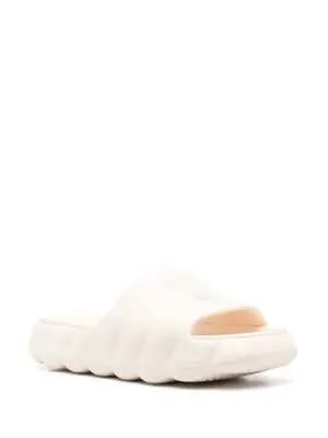 Moncler Lilo Quilted Slides - Neutrals