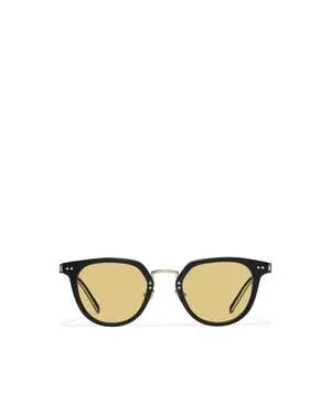 Prada Sunglasses With Logo - Lenses