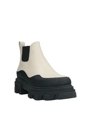 Liviana Conti Leather Ankle Boots