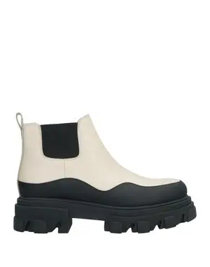 Liviana Conti Leather Ankle Boots