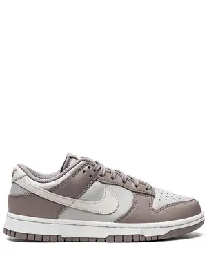 Nike Dunk Low Sneakers - Brown
