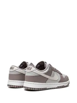 Nike Dunk Low Sneakers - Brown