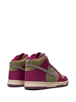 Nike Dunk High Dynamic Berry Sneakers