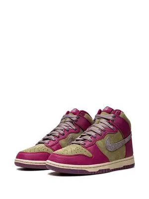 Nike Dunk High Dynamic Berry Sneakers