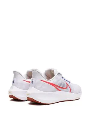 Nike Pegasus 39 Lace-up Sneakers - Grey