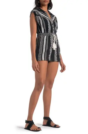 Elan Sleeveless Cotton Cover-up Romper - Black/white