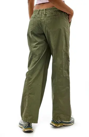 BDG URBAN OUTFITTERS Y2k Low Rise Cargo Pants