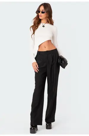 EDIKTED Riza Asymmetric Crop Top