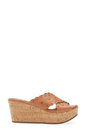 CHOCOLAT BLU Studded Platform Wedge Sandal - Caramel Leather