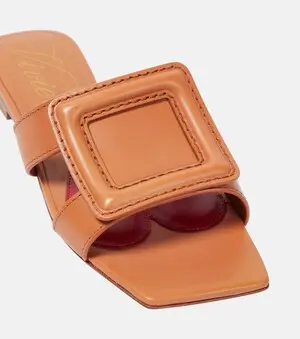 ROGER VIVIER Buckle Leather Sandals - Brown