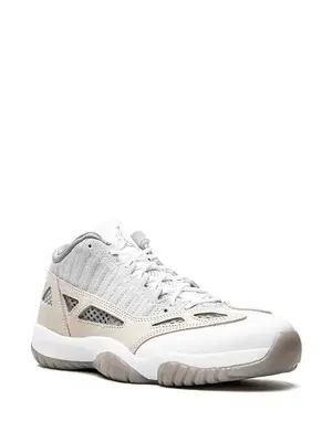 JORDAN Air Low Ie Sneakers - Neutrals
