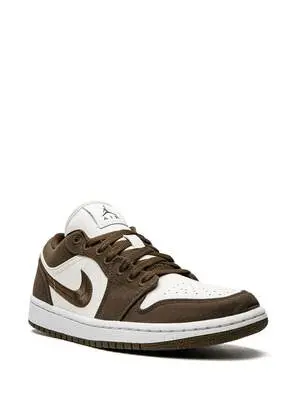 JORDAN Air 1 Low Light Olive Sneakers - Green