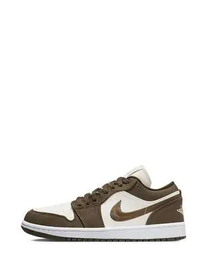 JORDAN Air 1 Low Light Olive Sneakers - Green