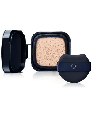 CLE DE PEAU BEAUTE Radiant Cushion Foundation Dewy Refill - Very Light Ivory
