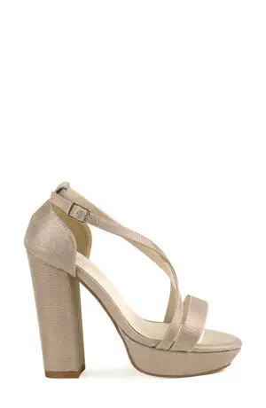 TOUCH UPS Chloe Platform Sandal - Champagne