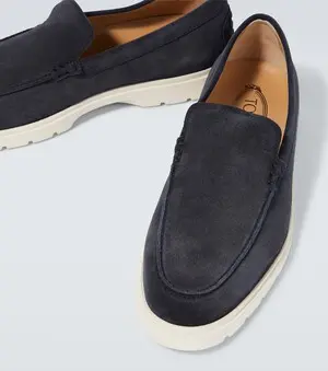 TOD'S Slip-on Loafers - Black