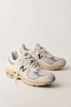 NEW BALANCE 2002r Suede Sneakers - Linen/raincloud