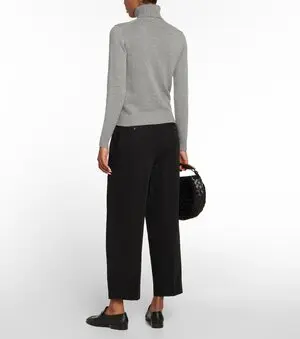 Loro Piana Parksville Cashmere Turtleneck Sweater