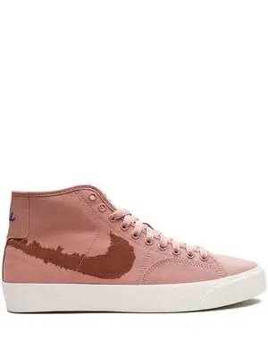 Nike Sb Blazer Court Mid Sneakers