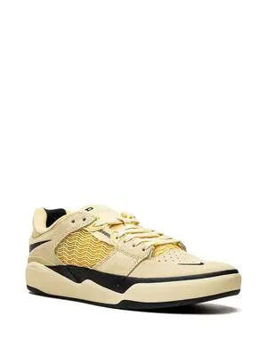Nike Ishod Low-top Sneakers