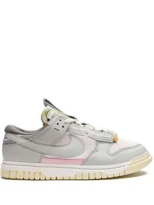 Nike Dunk Low Remastered Sneakers