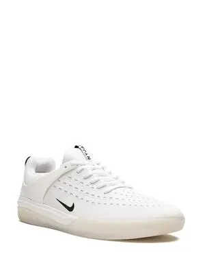 Nike Nyjah 3 Sb Sneakers