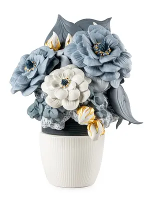 LLADRO Vase With Flowers Porcelain Figurine - Blue