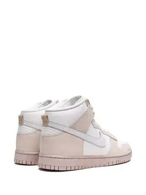 Nike Dunk High Retro Prm Cracked Leather Sneakers - Pink