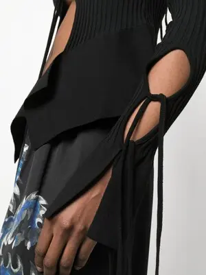 ANDREĀDAMO Cut-out Ribbed Top