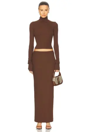 Eterne Cropped Fitted Turtleneck Top - Chocolate