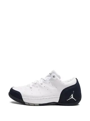 JORDAN Carmelo 1.5 Low Sneakers