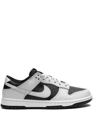 Nike Dunk Low Sneakers