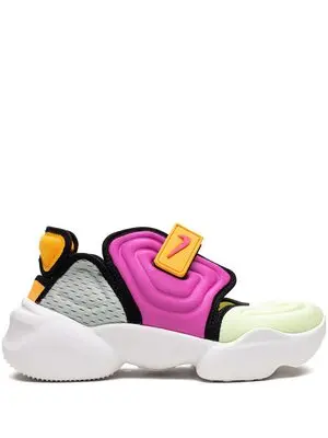 Nike Aqua Rift Sneakers - Pink