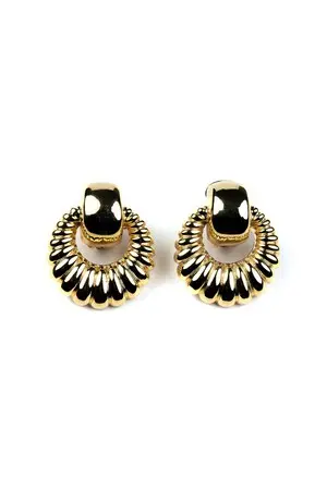 KENNETH JAY LANE Polished Tone Ribbed Doorknocker Clip On Earrings - Gold